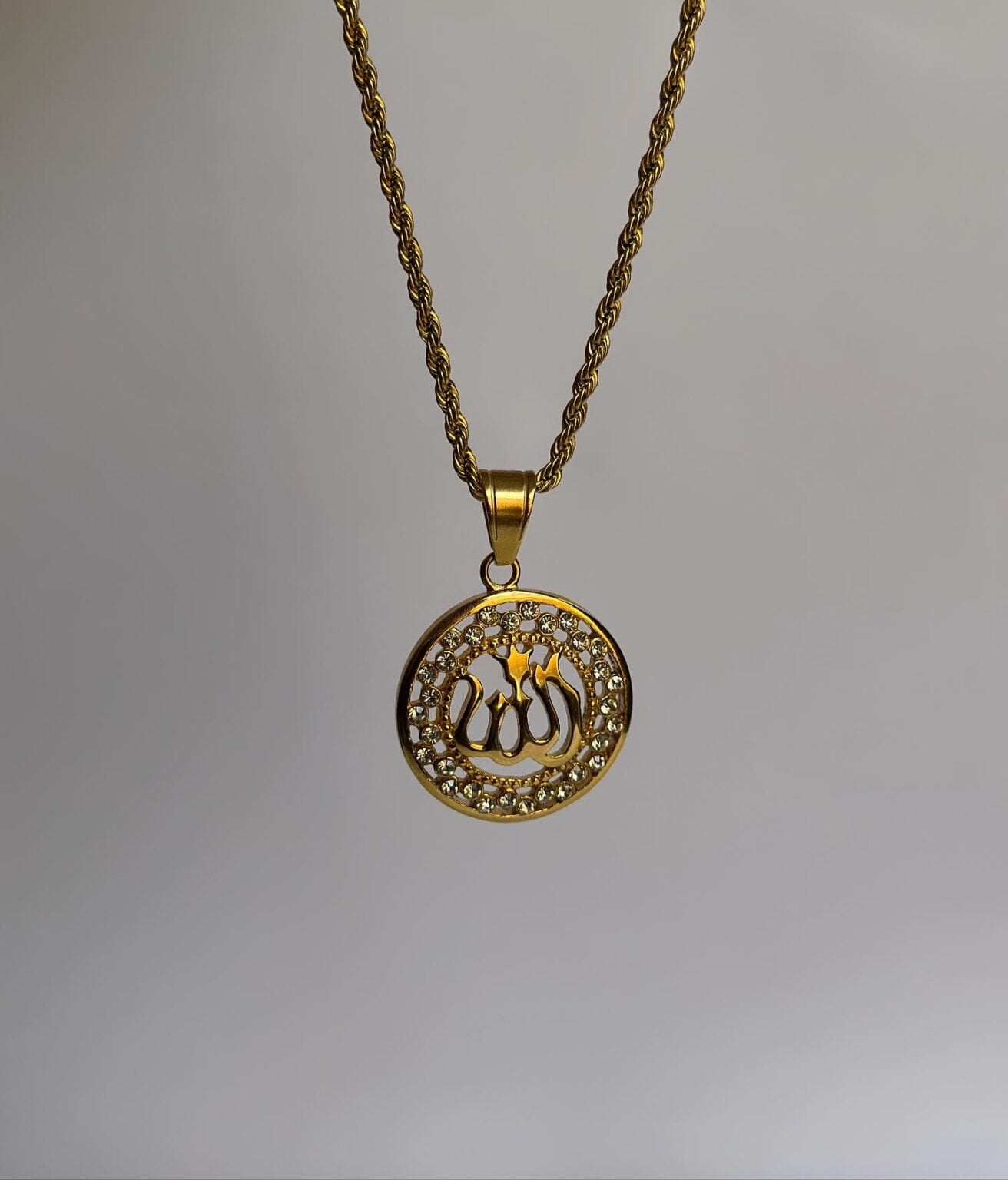 ALLAH MEDALLION NECKLACE | VIEWS - Official