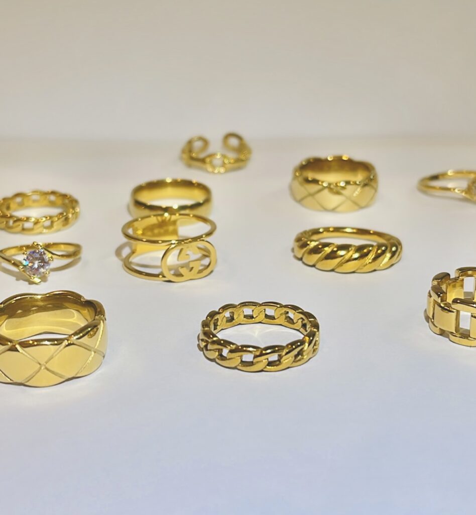 UNCHAINED RING | VIEWS - Official