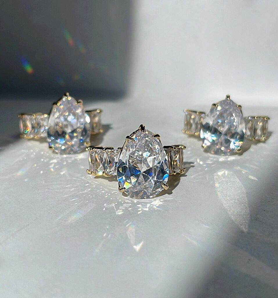 ICY RICH DRIP RING | VIEWS - Official